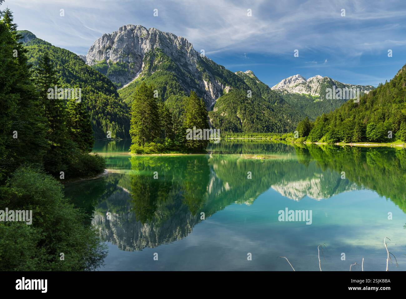 Lago del Predil, Cima del Lago, Friuli Venezia Giulia, Italy Stock ...