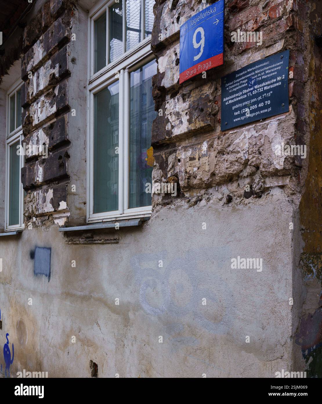 Jagiellonska 9 - multifamily tenement house in Stara Praga in the North ...