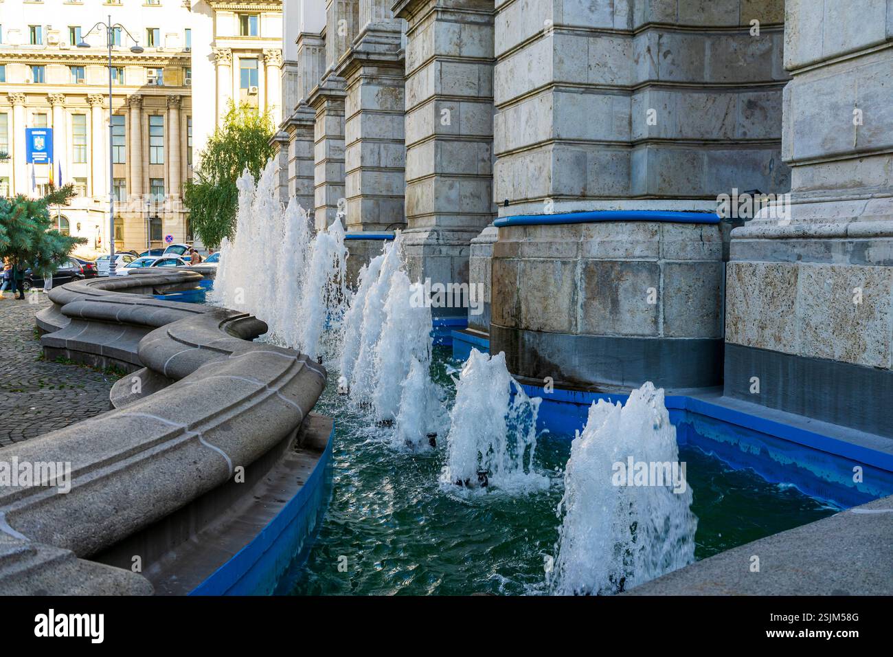 The city of Bucharest, architecture and old buildings in Bucharest ...