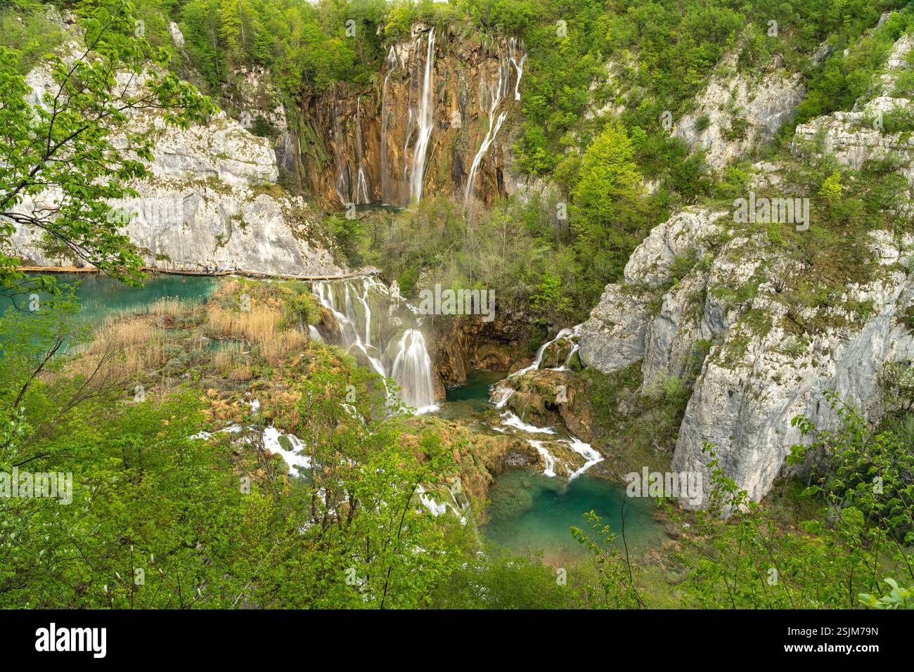 The Veliki slap waterfall in Plitvice Lakes National Park, Croatia ...