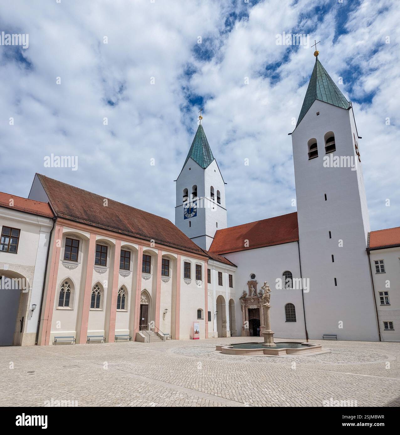 Cathedral Saint Mary and Saint Korbinian in Freising, Germany Stock ...