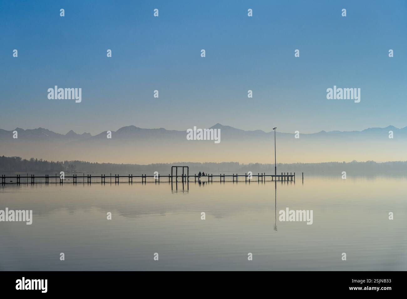 Germany, Bavaria, Tölzer Land, Lake Starnberg, Münsing, district Ambach ...