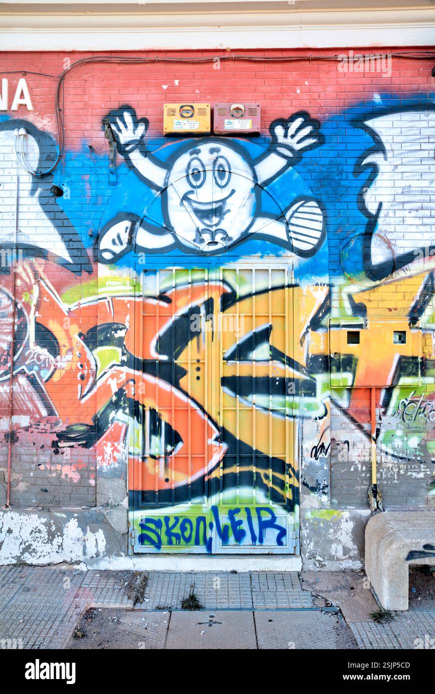 Estacion Riquelme-Sucina, graffiti art, lost place, old train station ...