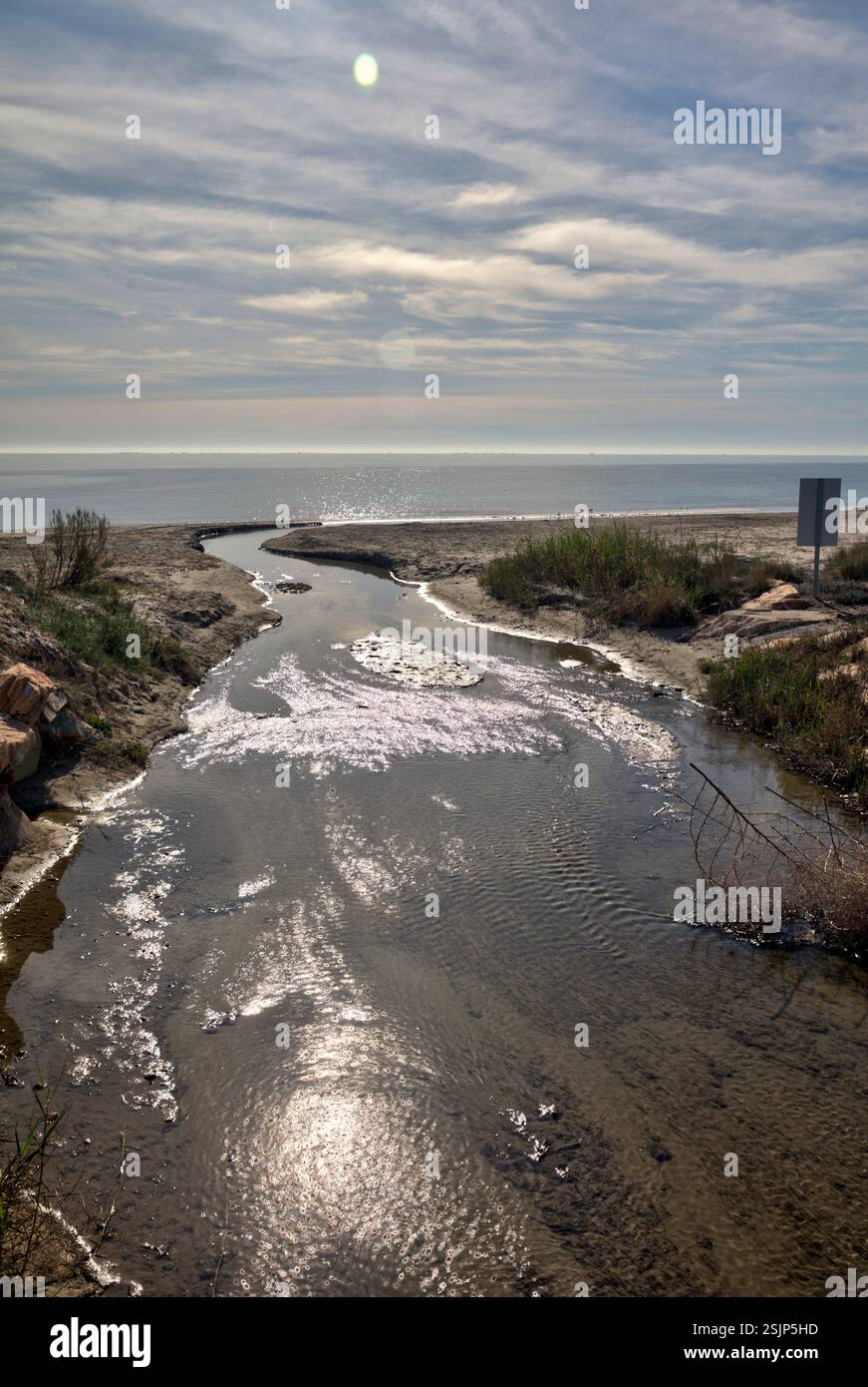 Playa de El Mojon, Canal de drenaje, San Pedro del Pinatar, Mar Menor ...
