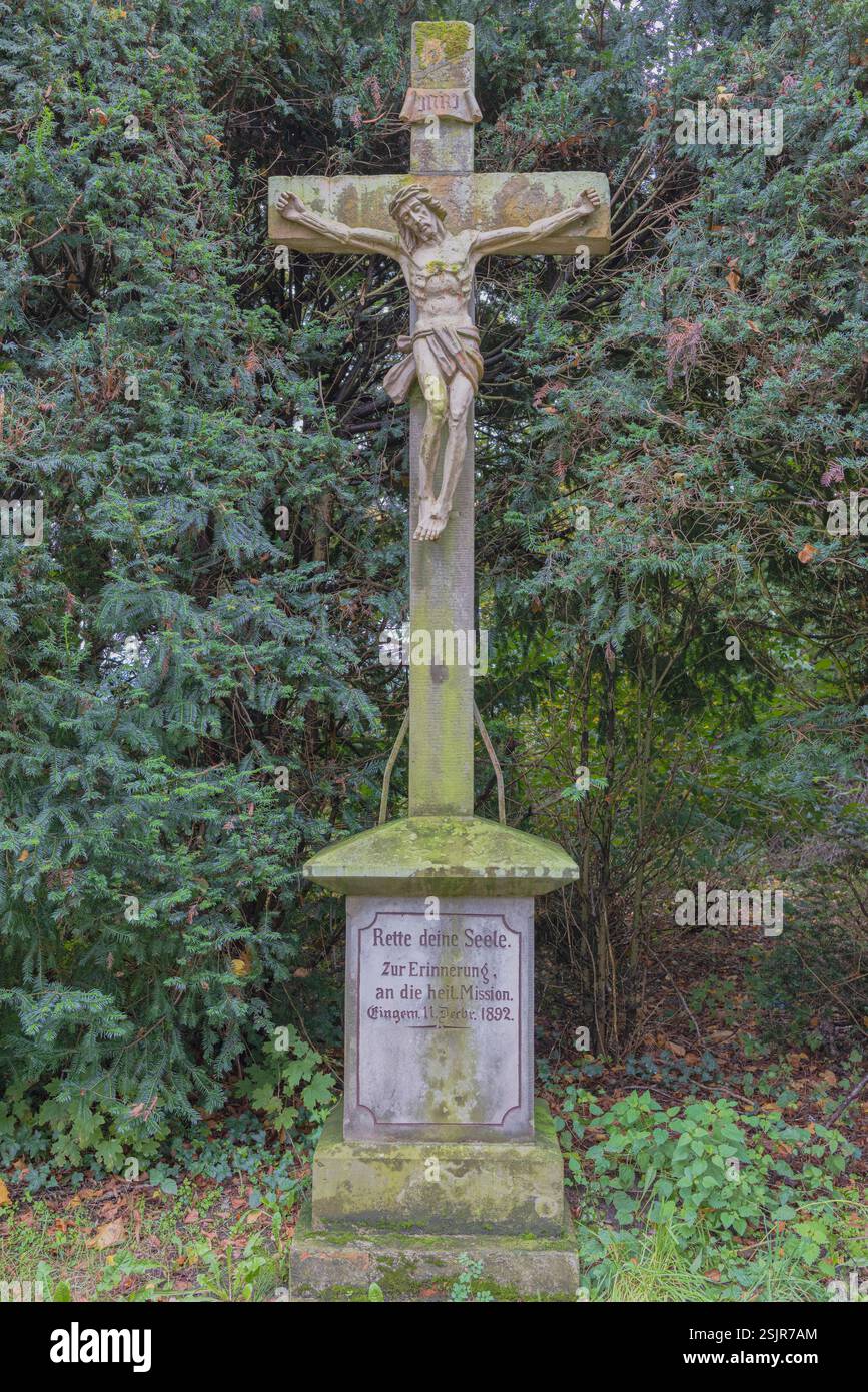 Field cross, wayside cross, place of worship, rural area Stock Photo ...
