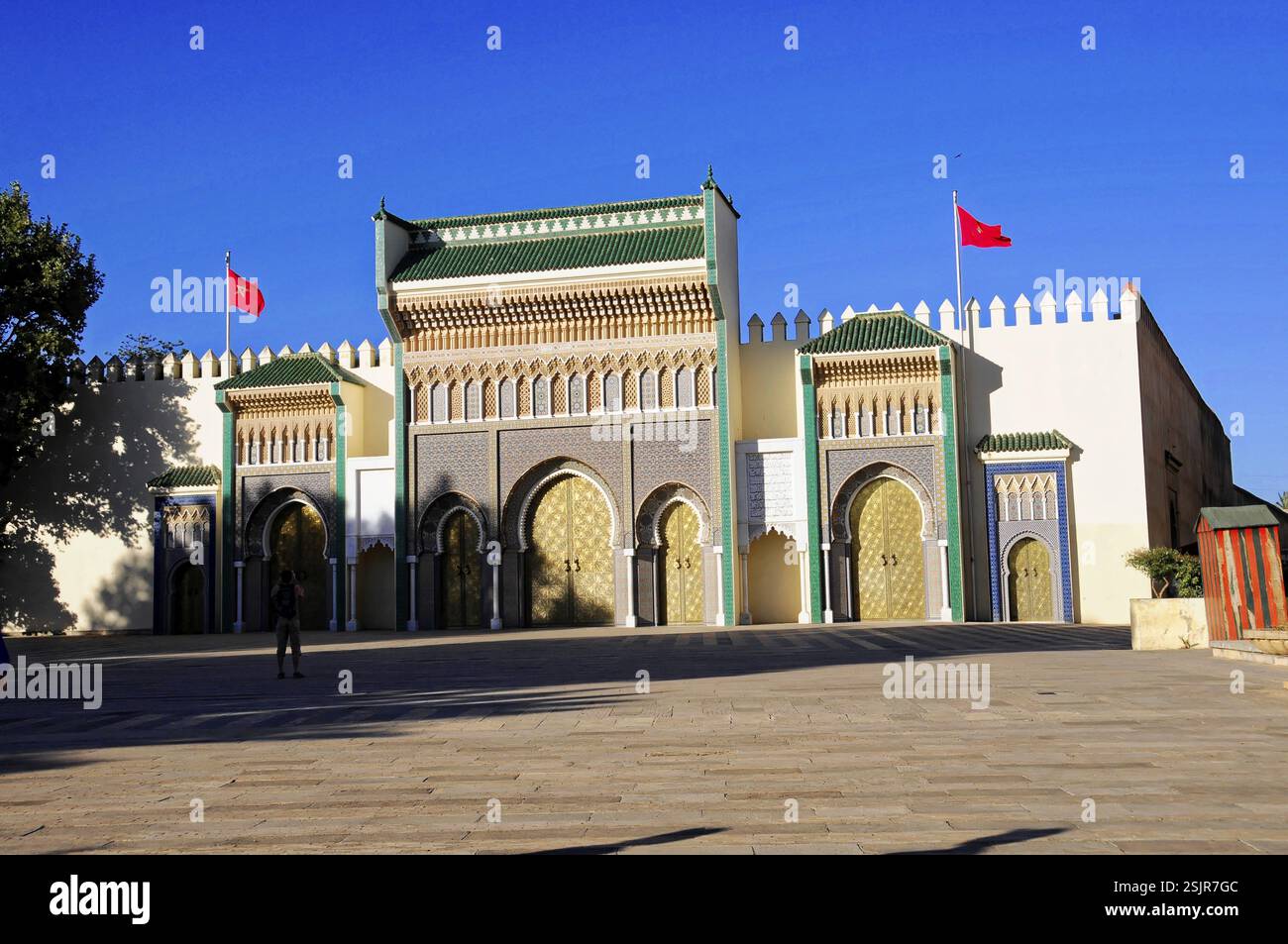 Artfully designed portal Dar el-Makhzen Place des Alaouites Fes El-Jdid ...