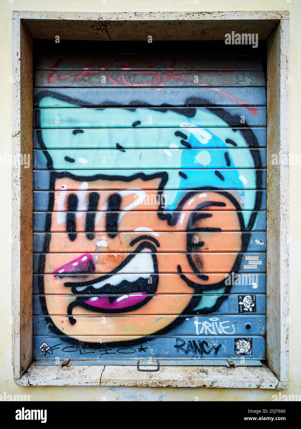 Street Photography in Via Urbana, Graffiti, Rome, Italy Stock Photo - Alamy