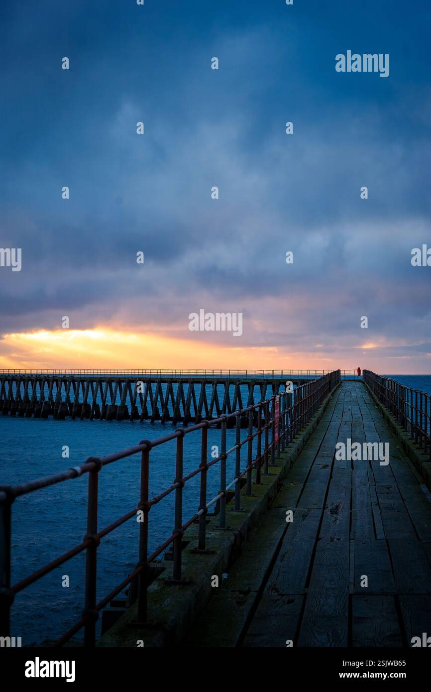 Blyth East and West Pier, Blyth Beach Northumberland, 2025 Stock Photo ...
