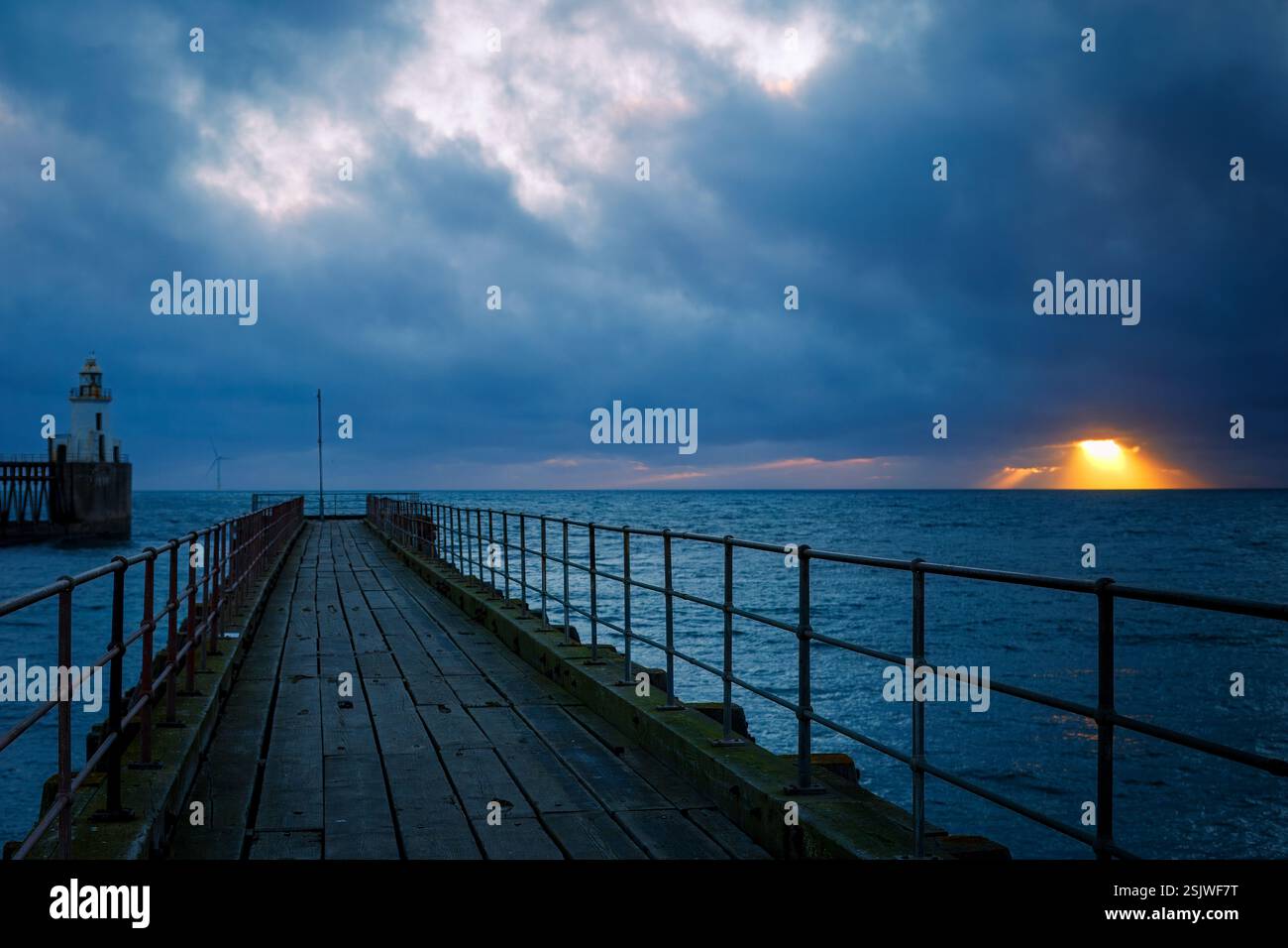 Blyth East and West Pier, Blyth Beach Northumberland, 2025 Stock Photo ...