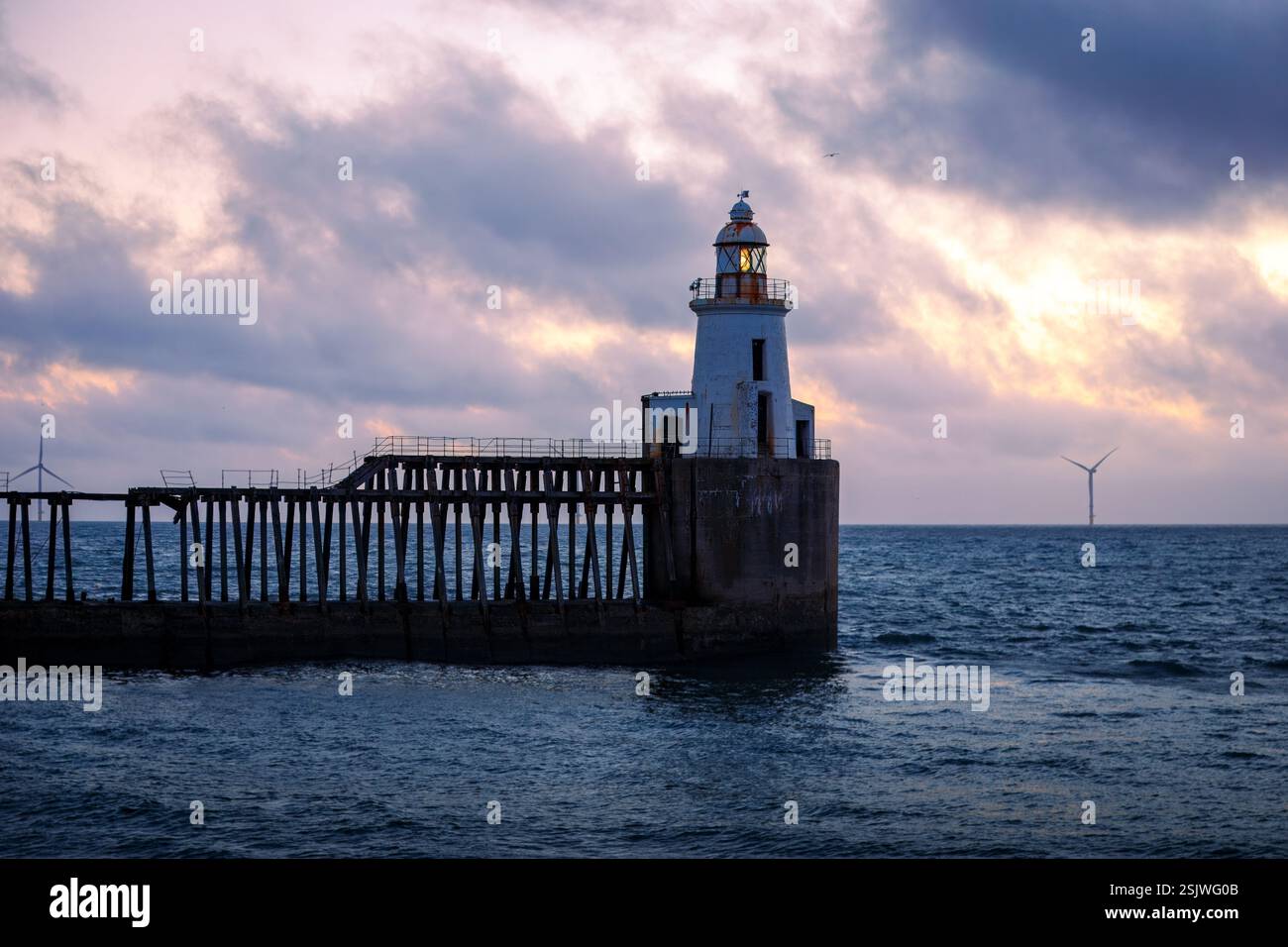 Blyth East and West Pier, Blyth Beach Northumberland, 2025 Stock Photo ...