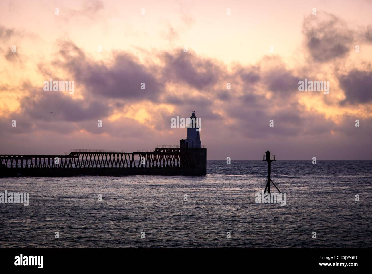 Blyth East and West Pier, Blyth Beach Northumberland, 2025 Stock Photo ...