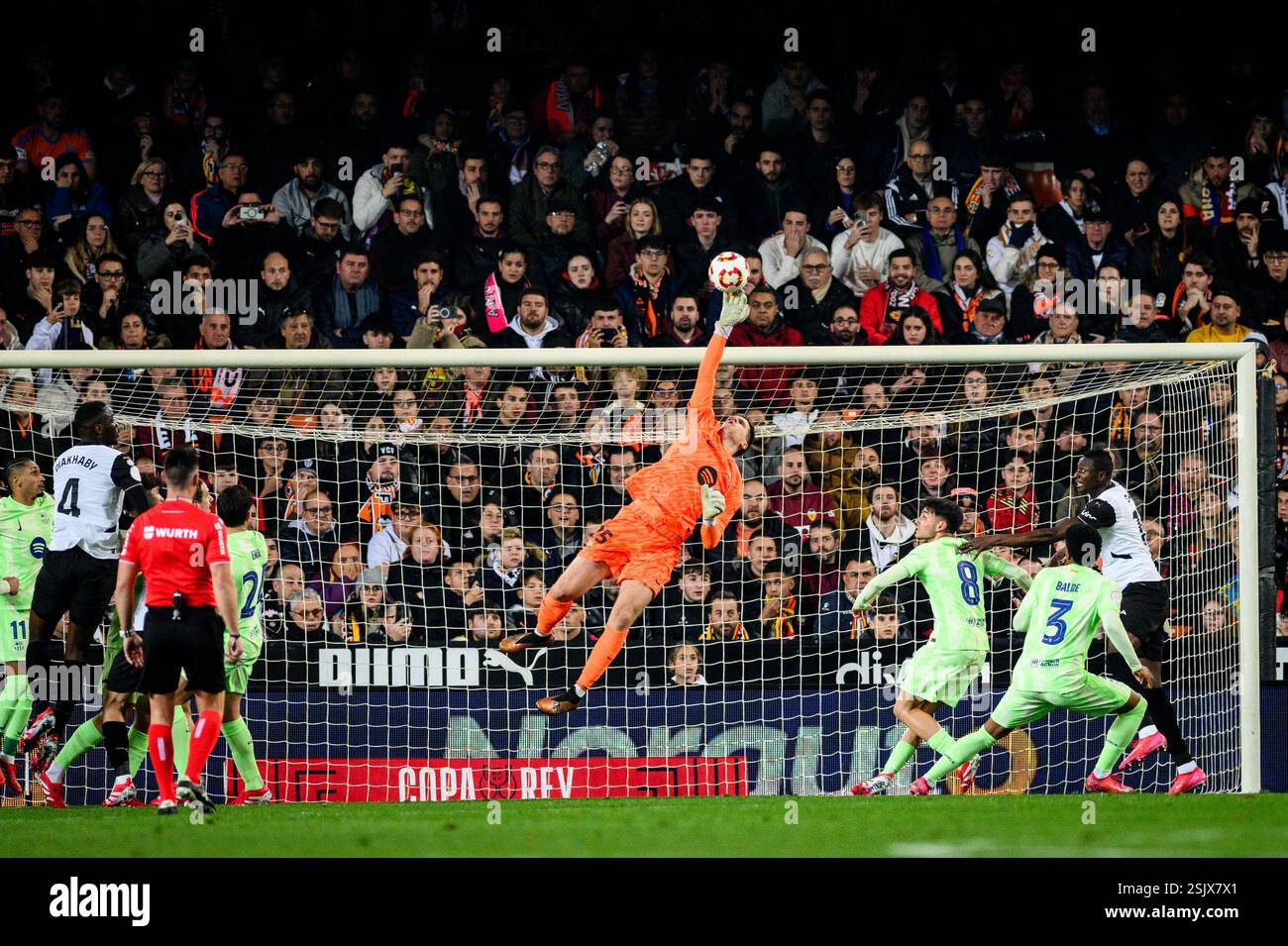 FC Barcelona's Polish goalkeeper Wojciech Tomasz Szczesny jumping in a ...