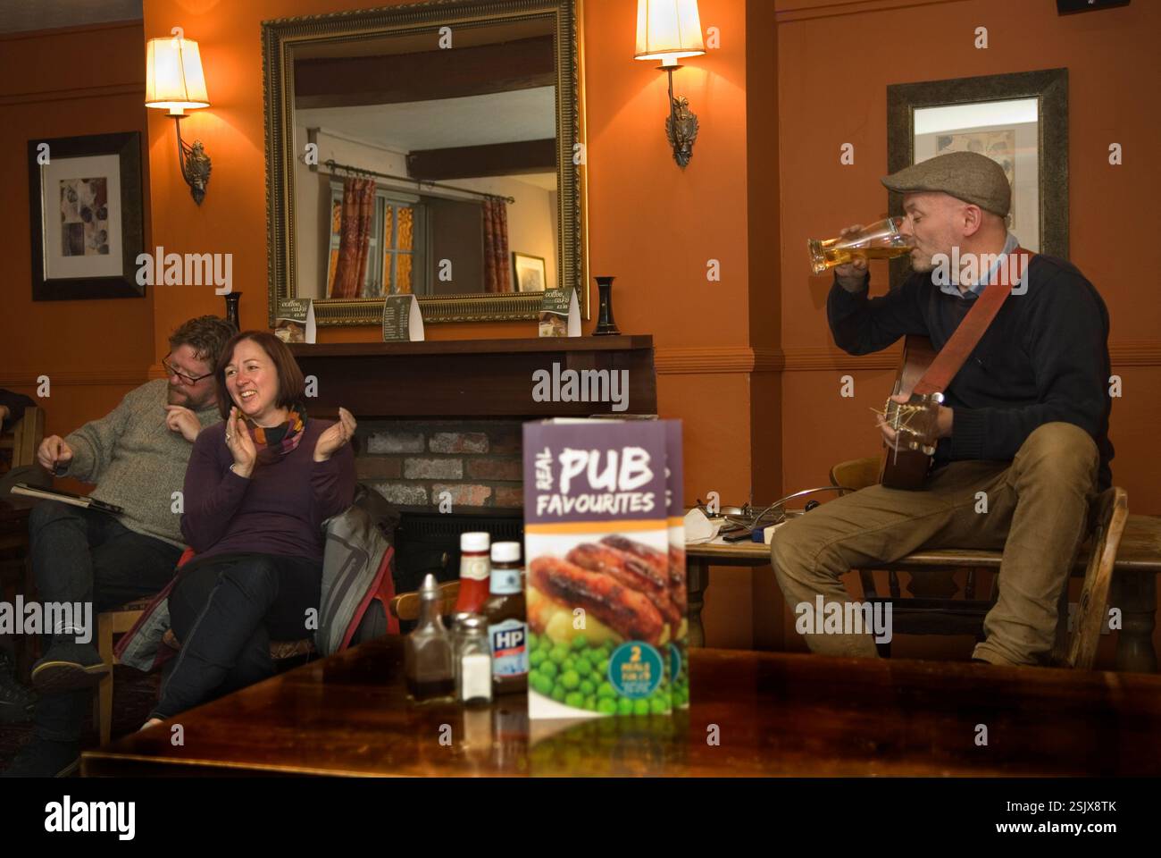 Chris ridgeway hi-res stock photography and images - Alamy