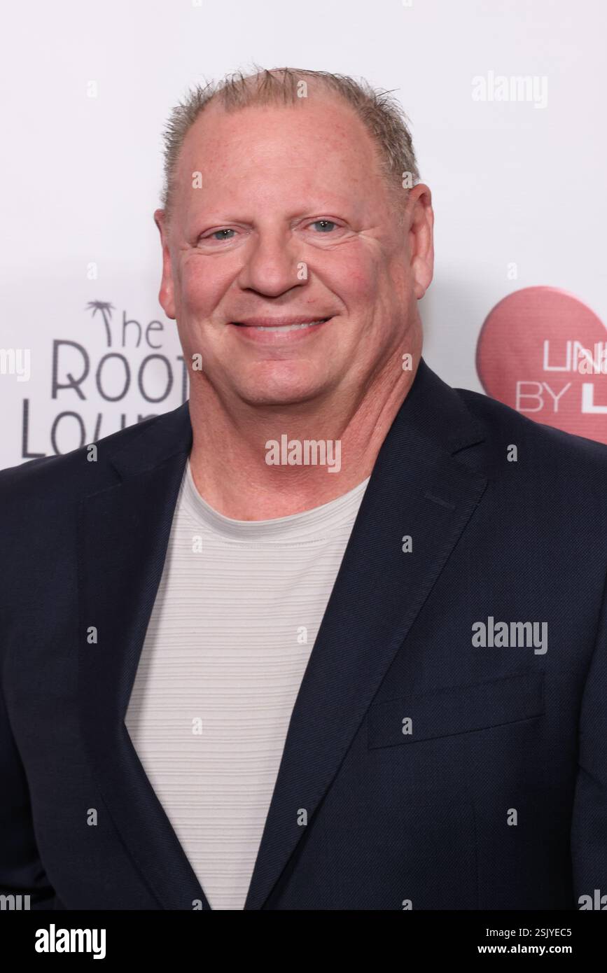 Toluca Lake, California, USA. 10th February, 2025. Actor Mark Kruzel ...