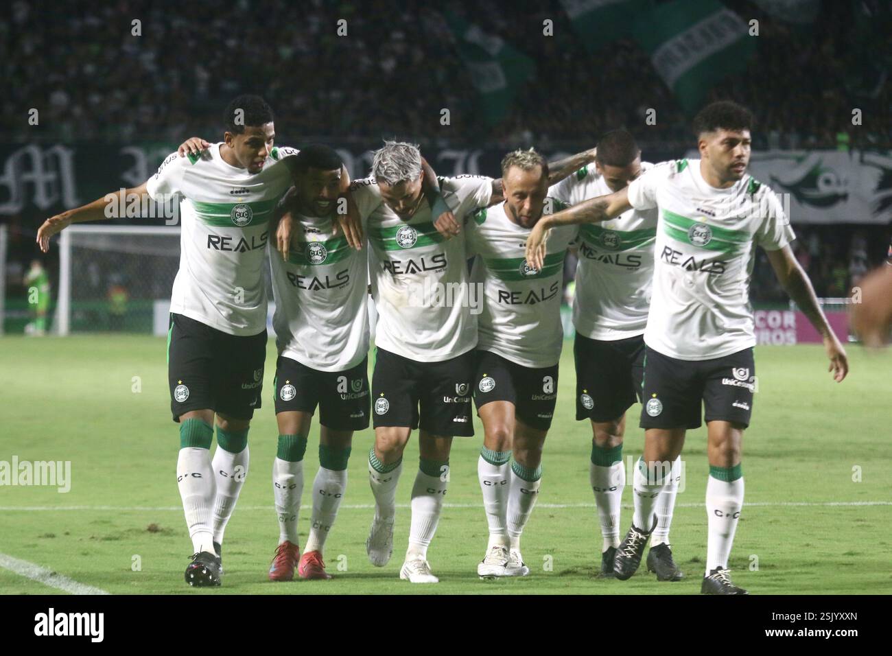 PR - CURITIBA - 02/11/2025 - PARANAENSE 2025, CORITIBA x OPERARIO ...