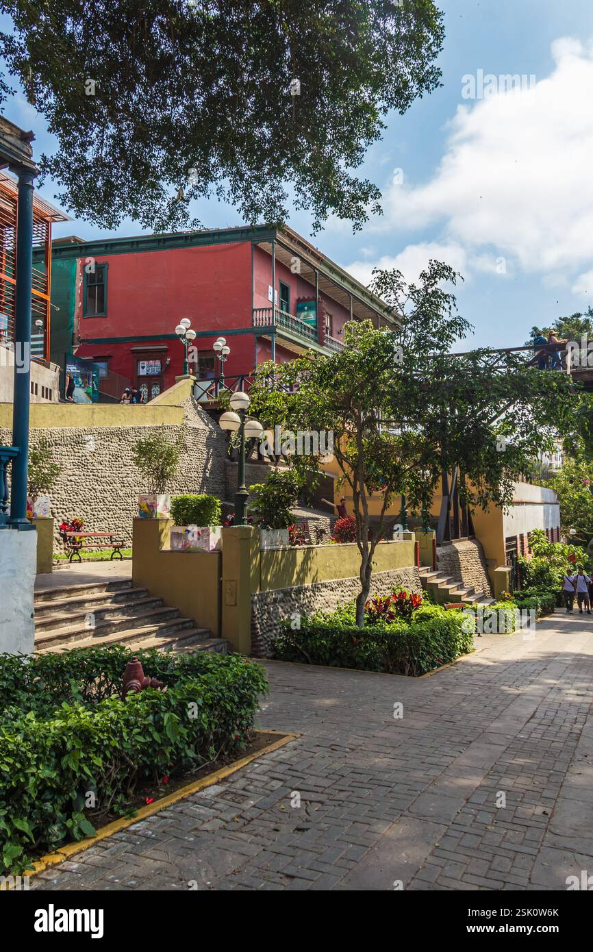Puente de los Suspiros (Bridge of Sighs), Barranco District - Lima ...