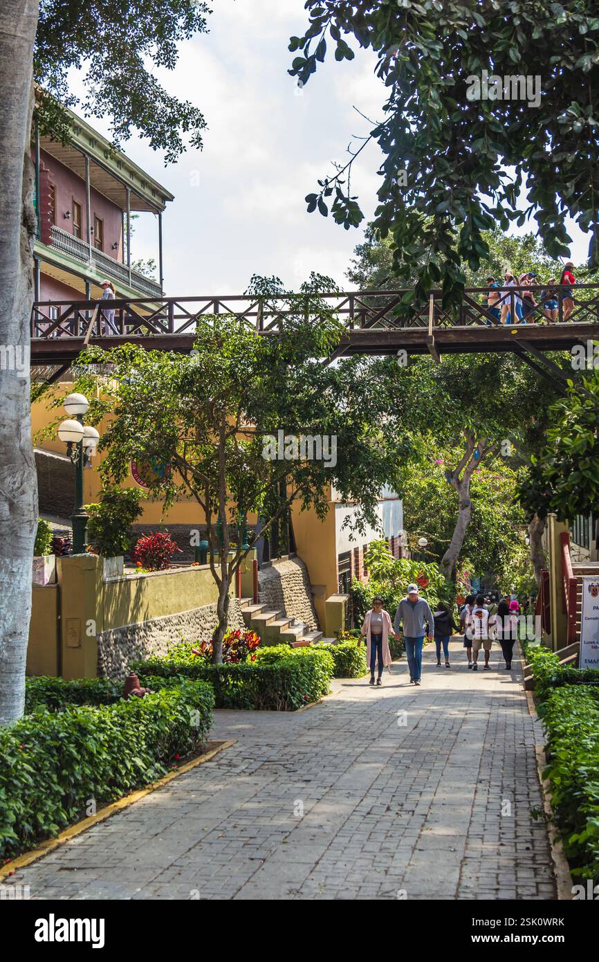 Puente de los Suspiros (Bridge of Sighs), Barranco District - Lima ...