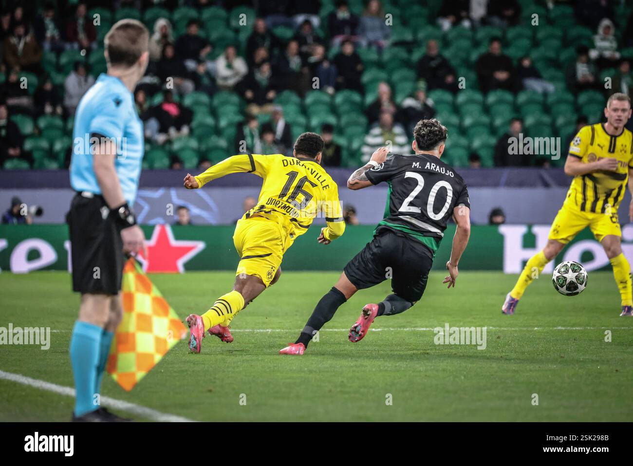 UEFA Champions League - SPORTING CP X BORUSSIA Stock Photo - Alamy