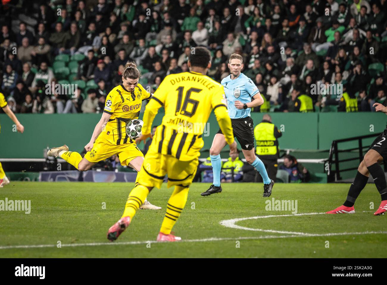 UEFA Champions League - SPORTING CP X BORUSSIA Stock Photo - Alamy
