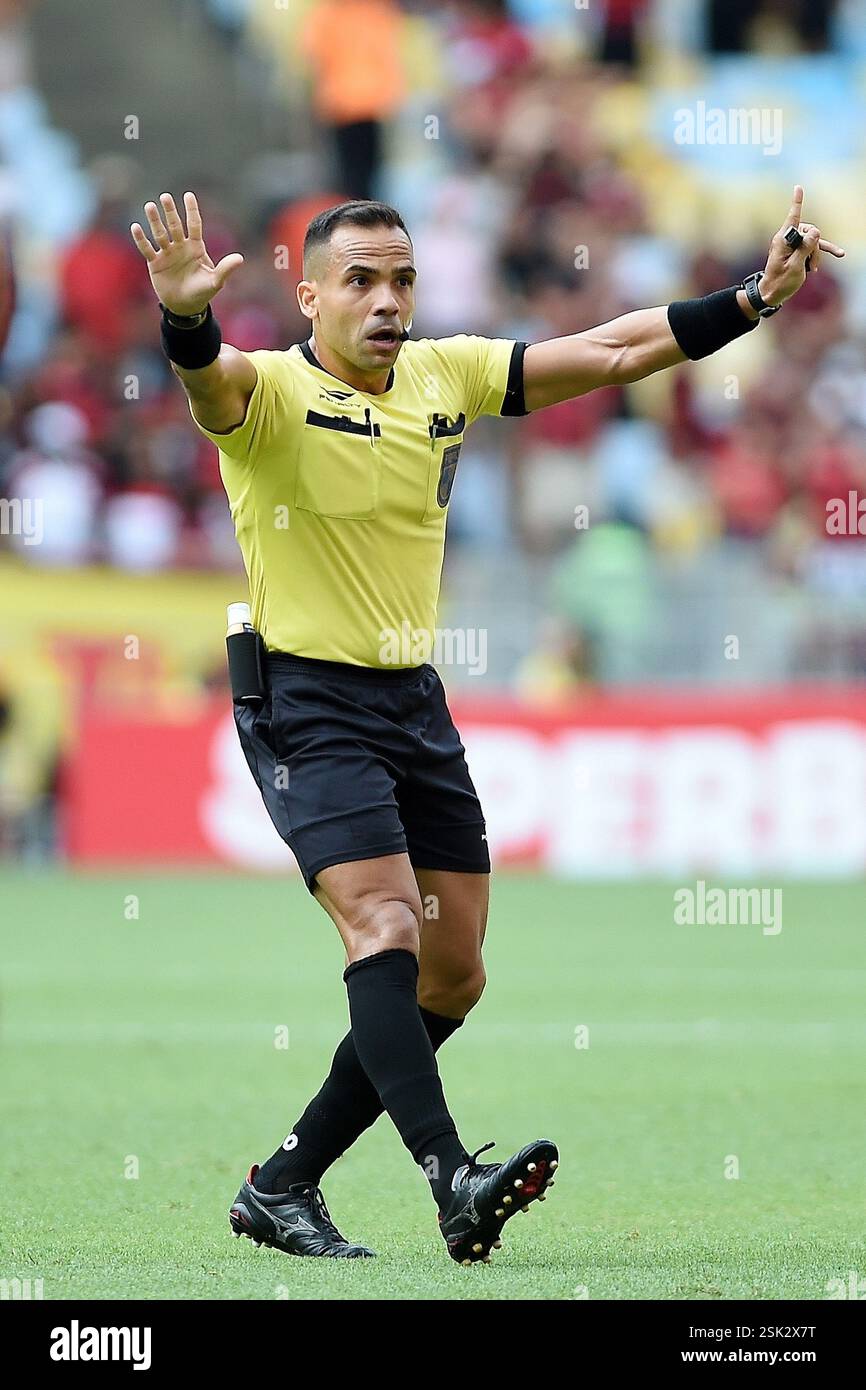 Flamengo fluminense maracana hi-res stock photography and images - Alamy