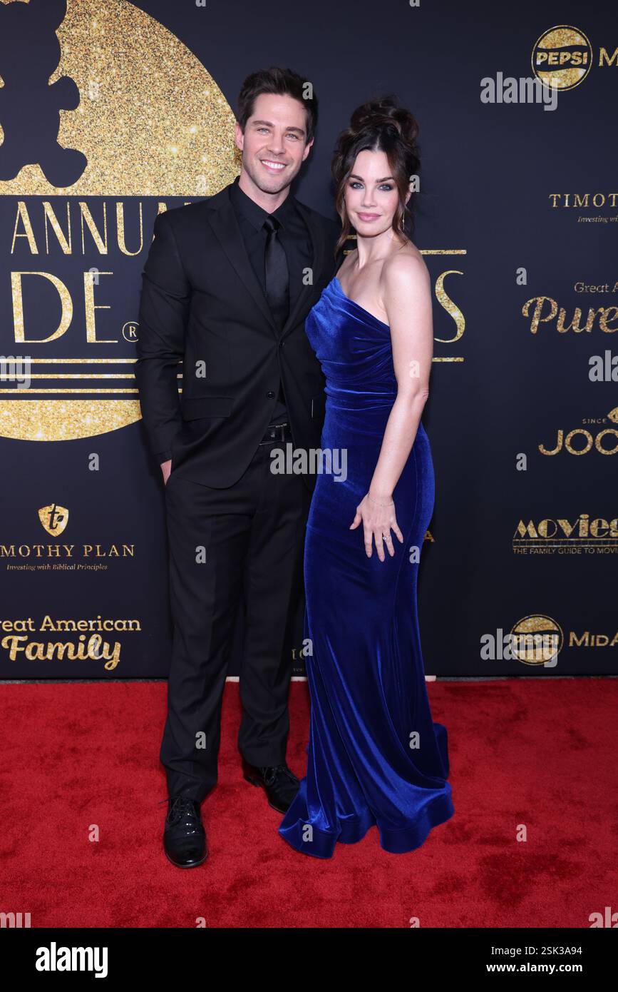 Hollywood, California, USA. 7th February, 2025. Dean Geyer and Jillian ...