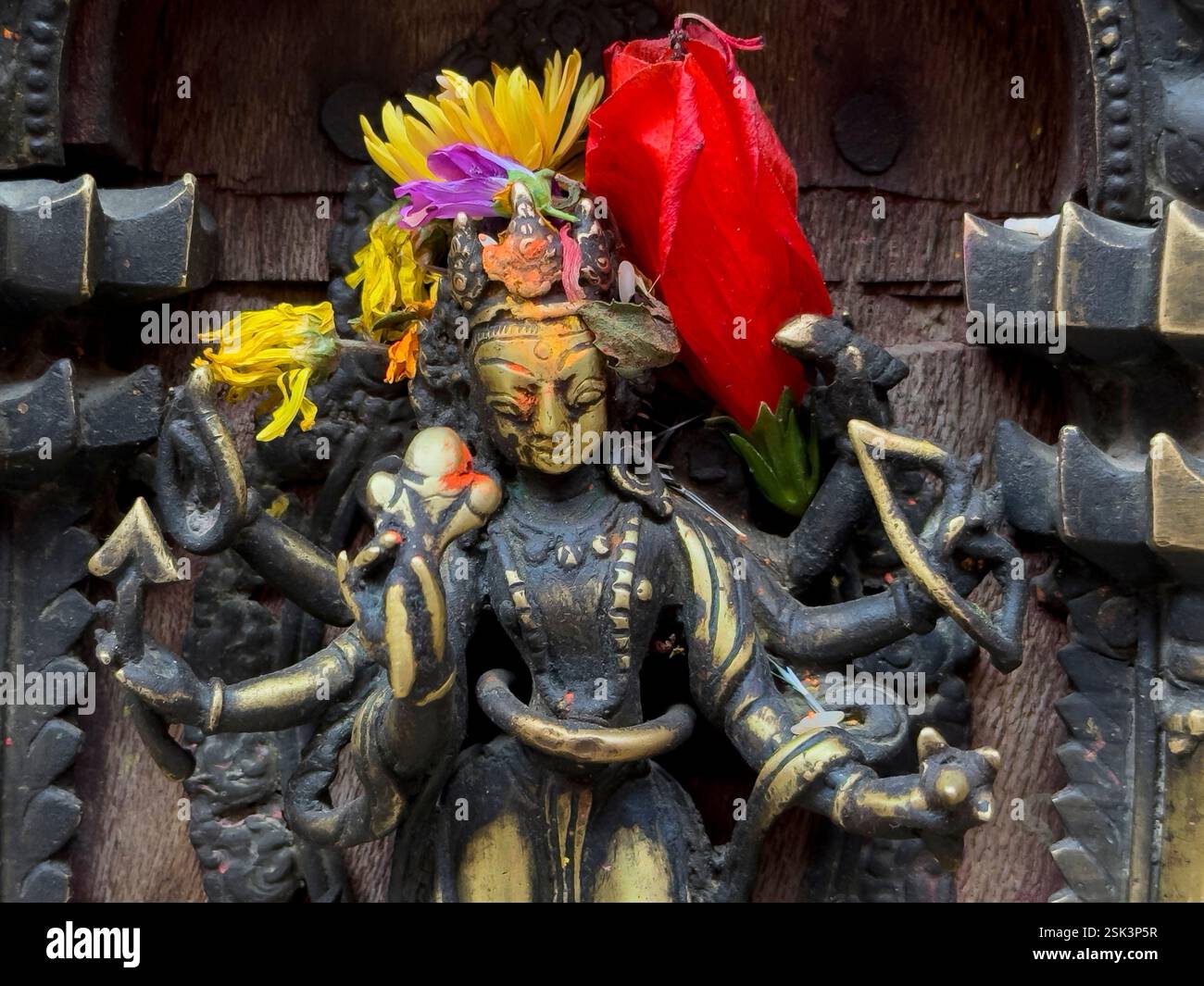 Statue of Halalal Lokeshwara in the 12th Century Shakyamuni Buddha ...
