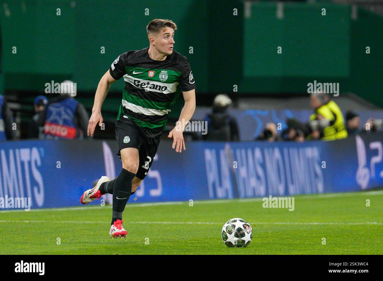 Lisbon, Portugal. 11th Feb, 2025. Ivan Fresneda of Sporting CP in ...