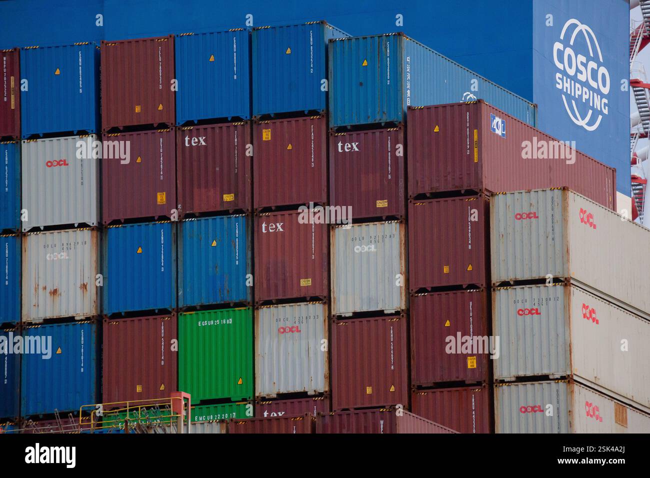 Cosco shipping container ship in harbour hi-res stock photography and ...