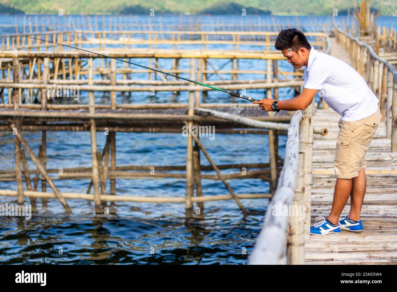 Fishing in philippine hi-res stock photography and images - Alamy