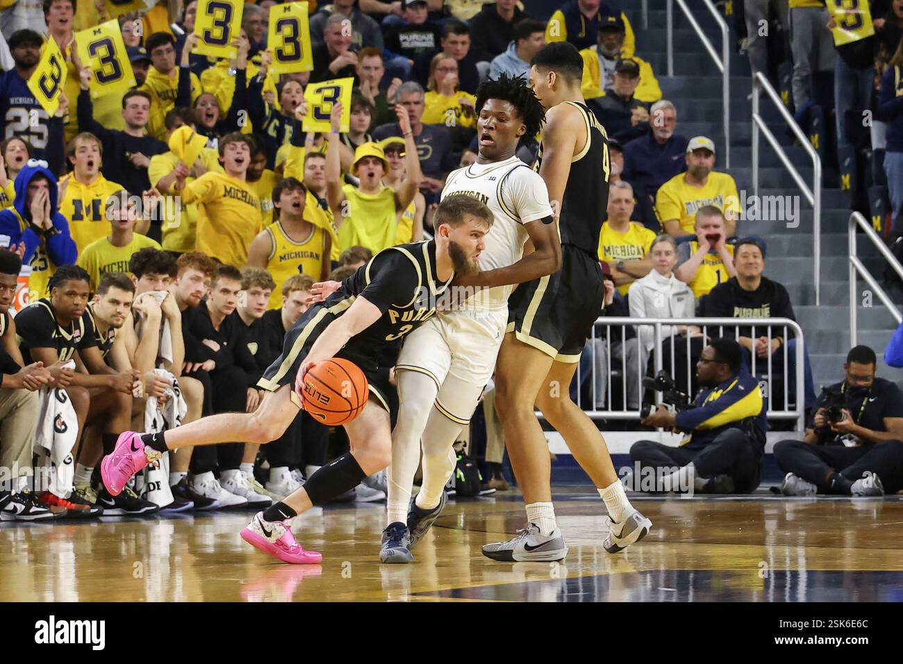 ANN ARBOR, MI - FEBRUARY 11: Purdue Boilermakers guard Braden Smith (3 ...