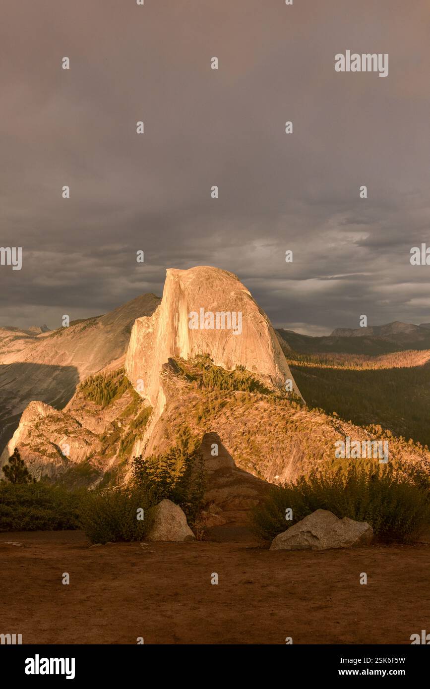 Iconic views of the Yosemite Valley floor, Half Dome, and the high ...