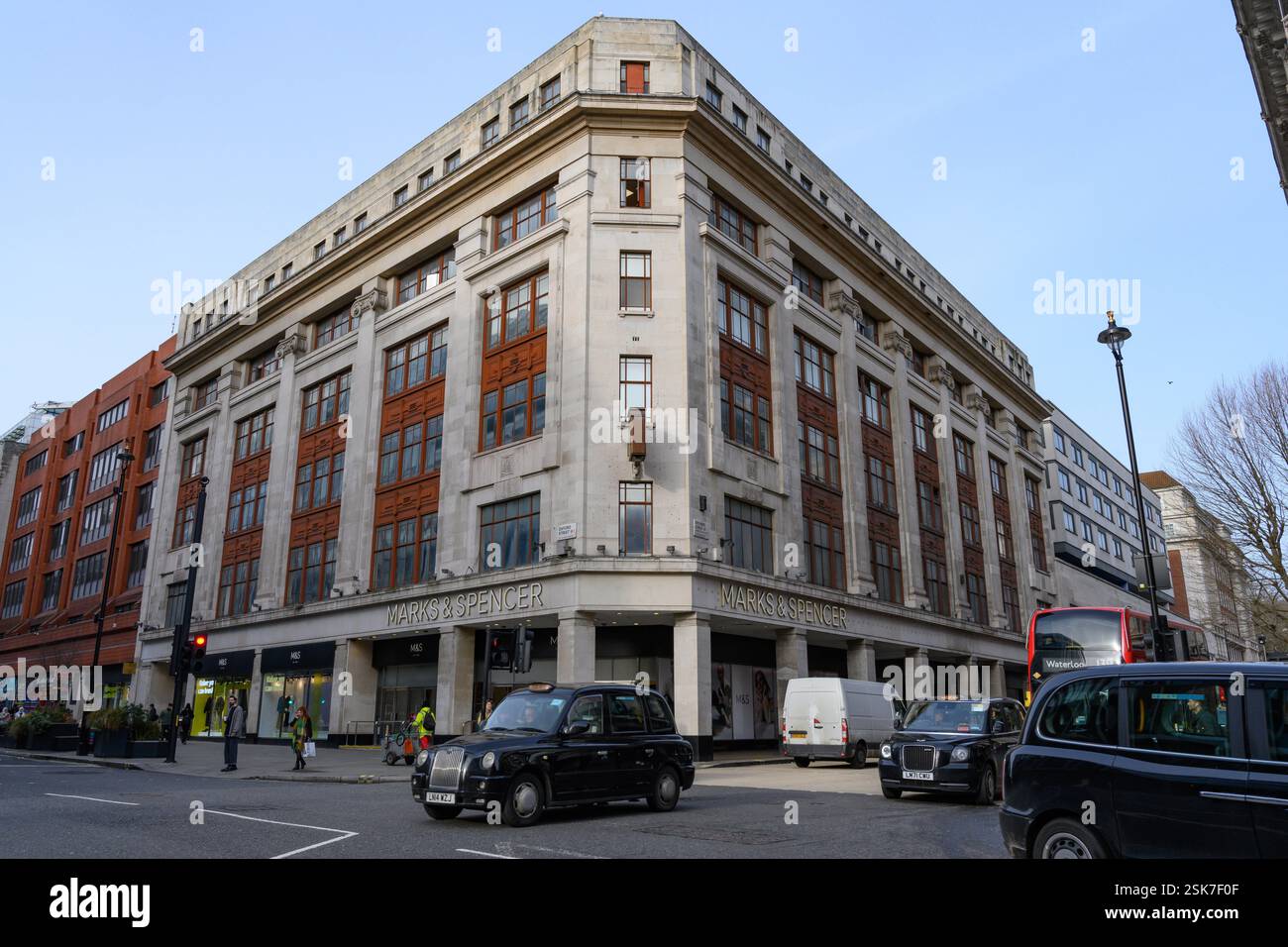 London, UK. 29th Jan, 2025. The flagship Marks and Spencer store in ...
