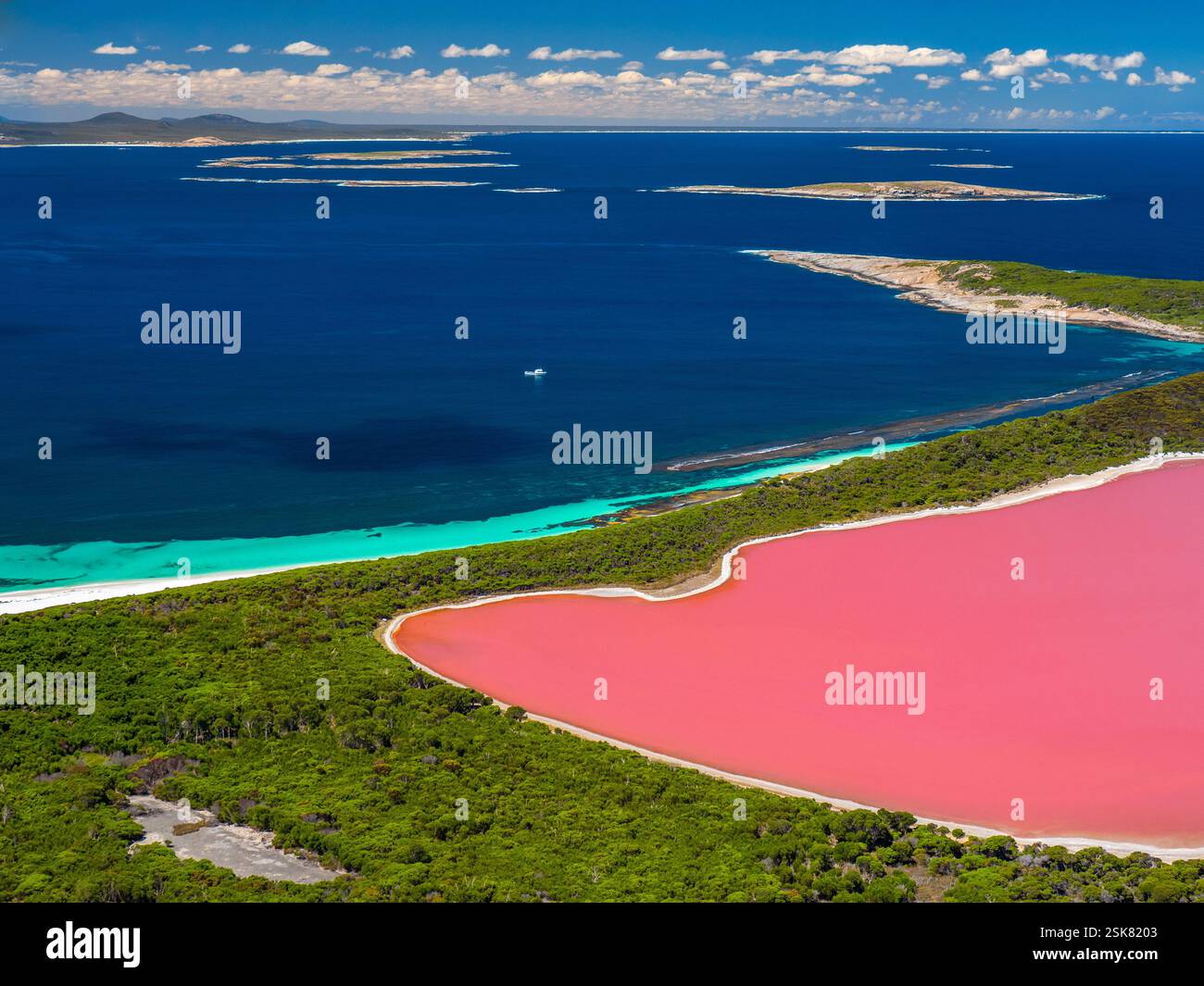 Aerial view of the pink lake, Lake Hillier in Western Australia Stock ...