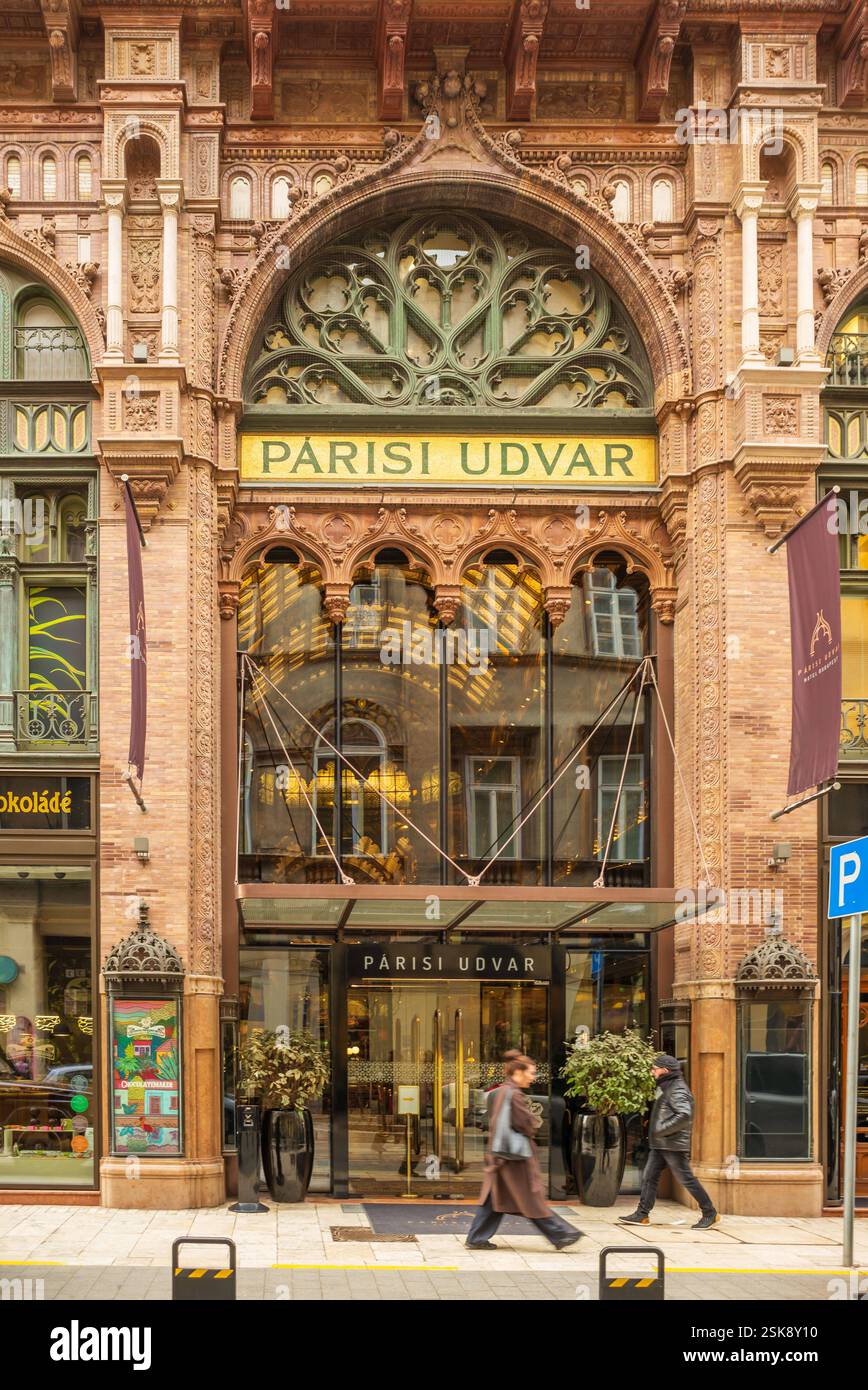 Budapest, Hungary, 04 feb 2025, hotel parisi udvar *** Budapest, Ungarn ...