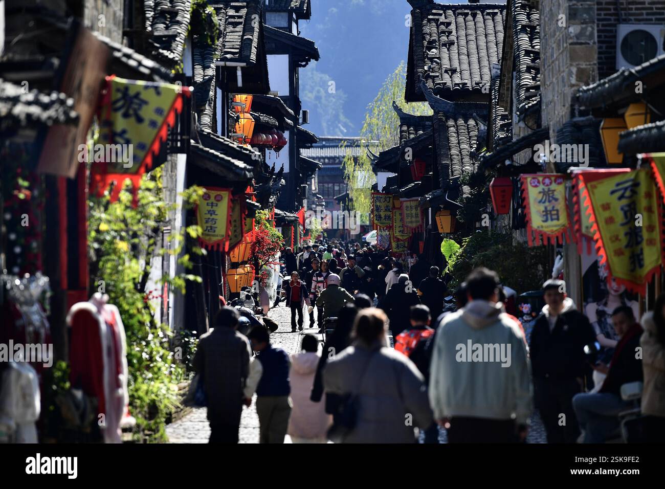 **CHINESE MAINLAND, HONG KONG, MACAU AND TAIWAN OUT** Tourists visit ...