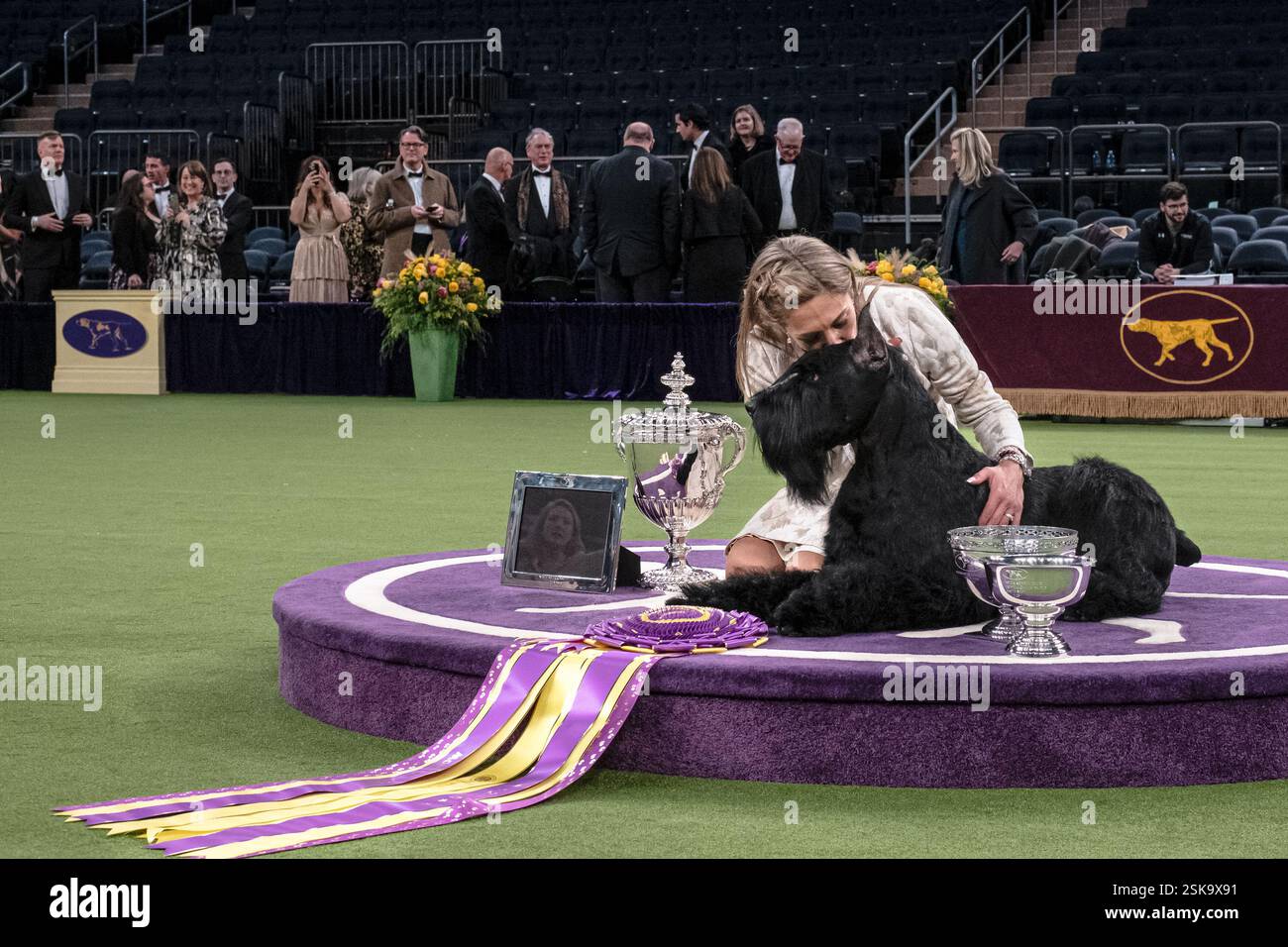 Monty, the Giant Schnauzer wins Best in Show with handler Kate Bernadin ...