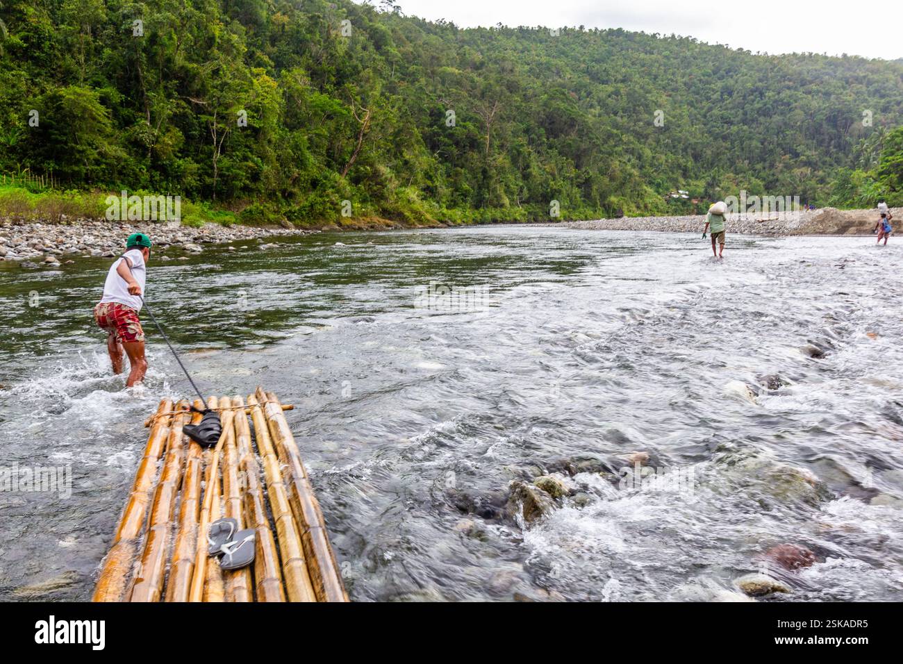 Traditional filipino watercraft hi-res stock photography and images - Alamy