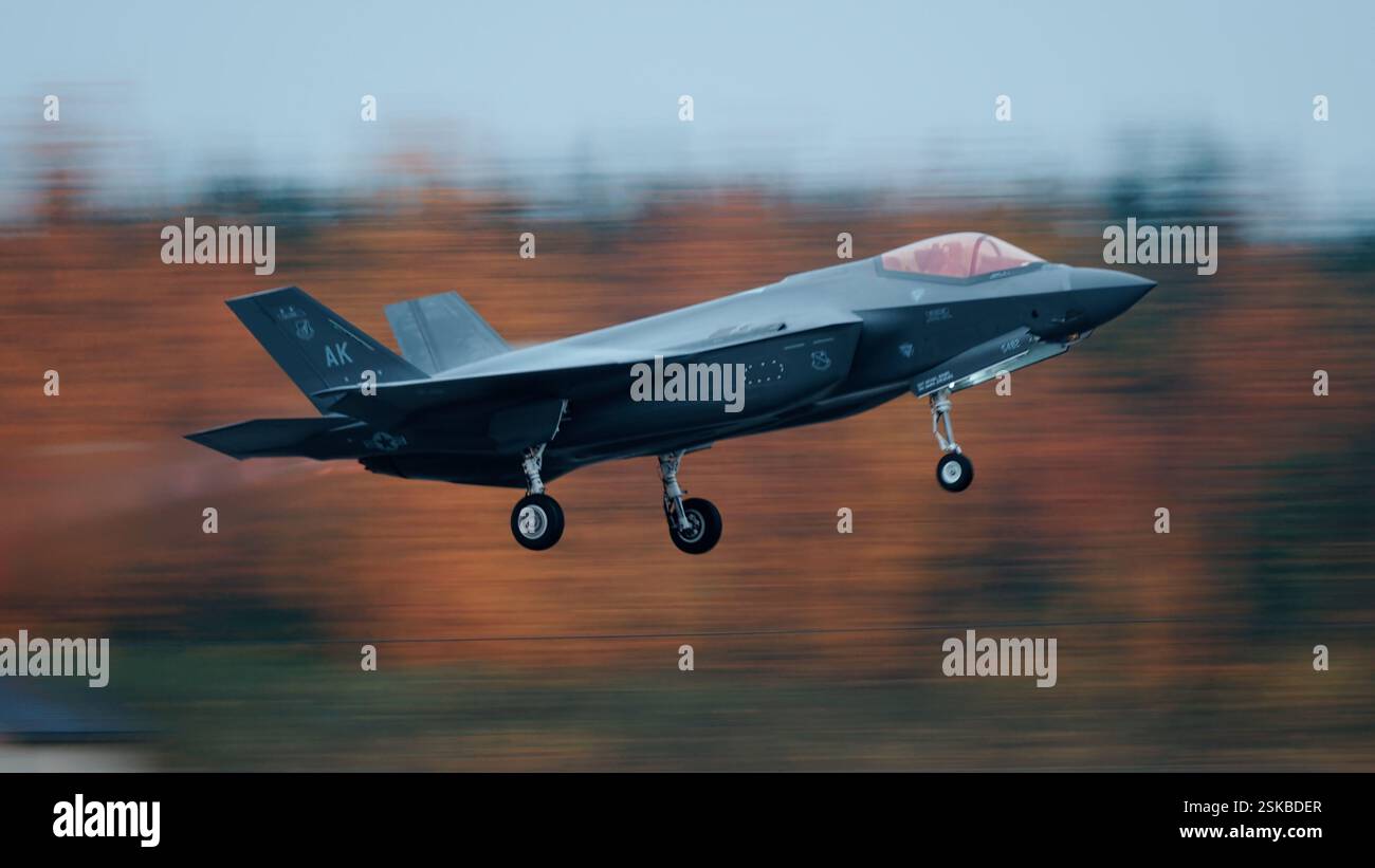 A F-35 Lightning lll assigned to the 354th Fighter Wing takes off from ...