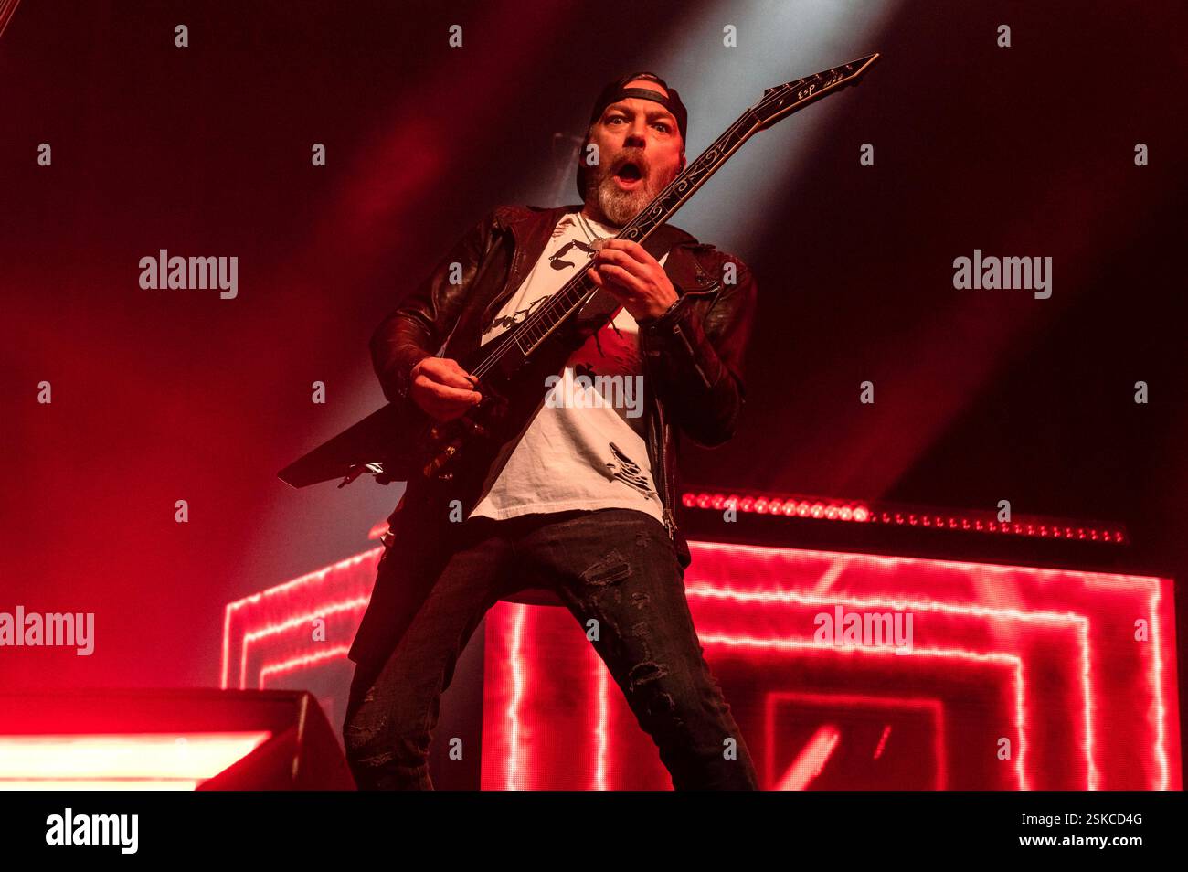 Michael Paget von Bullet for My Valentine live bei einem Konzert der ...