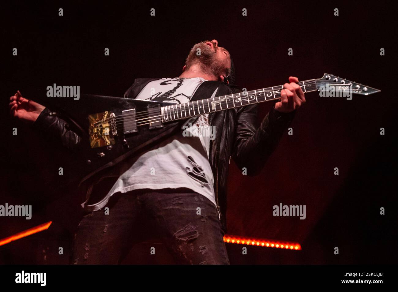 Michael Paget von Bullet for My Valentine live bei einem Konzert der ...
