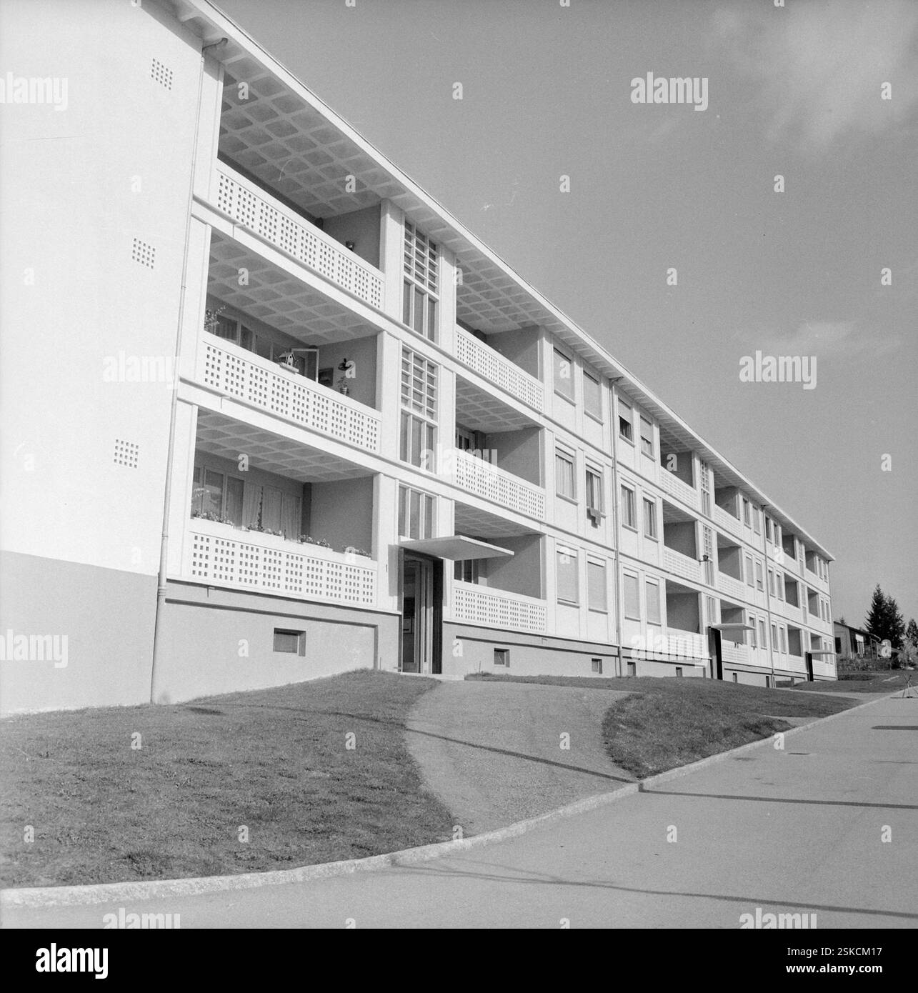 Neu gebaute Wohnblocks in Genf 1959#New built blocks of flats in Geneva ...