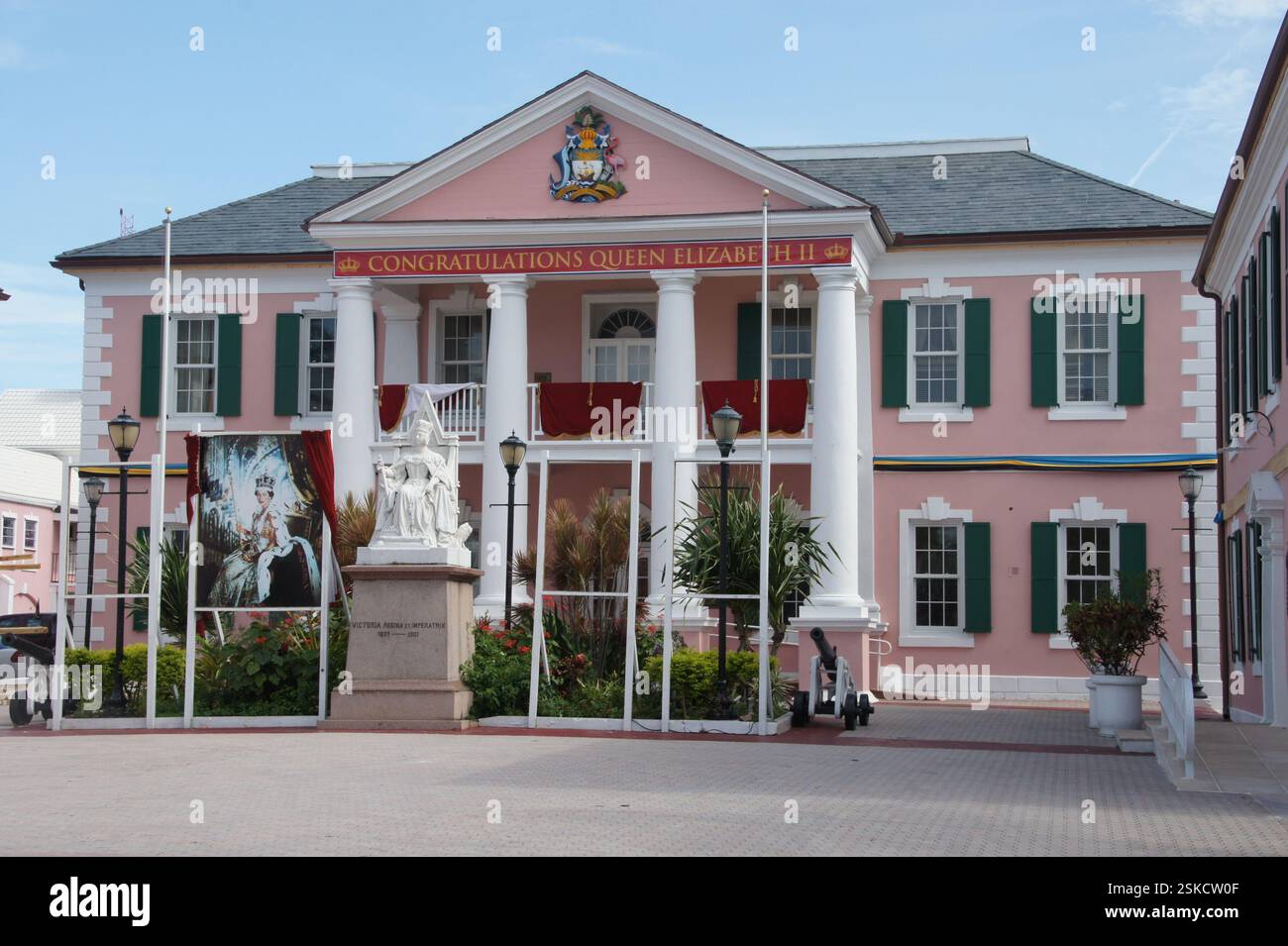Parliament Square, Nassau, Bahamas. Pink building with white columns ...