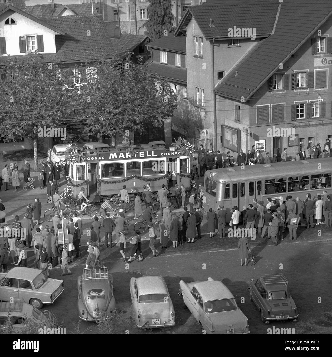 Tram zwischen Luzern und Kriens wird durch Trolleybus ersetzt, 1961# ...