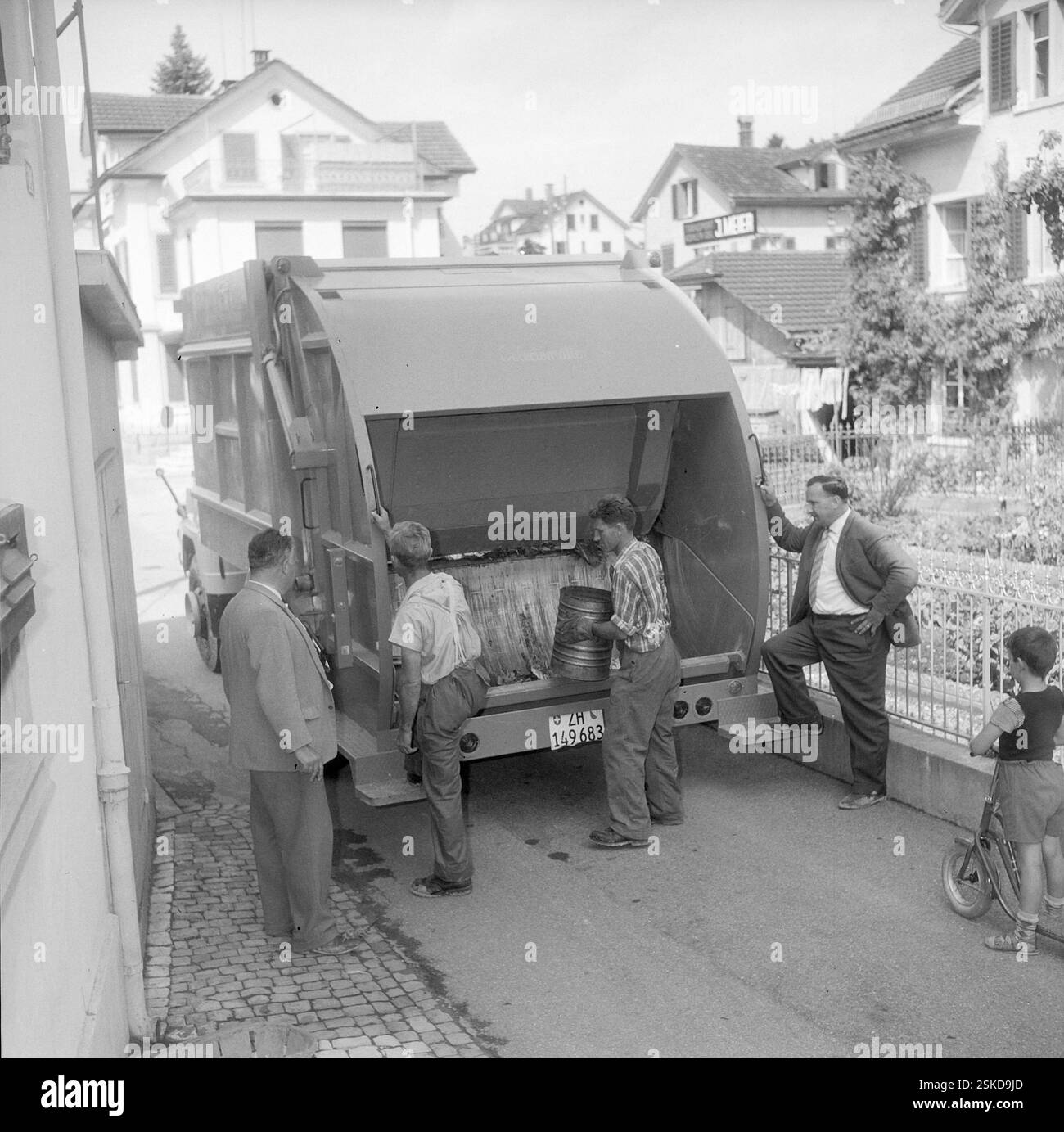 Müllwagen--- 'Colectomatic', der neue Kehrichtabfuhrwagen von Rüti ...