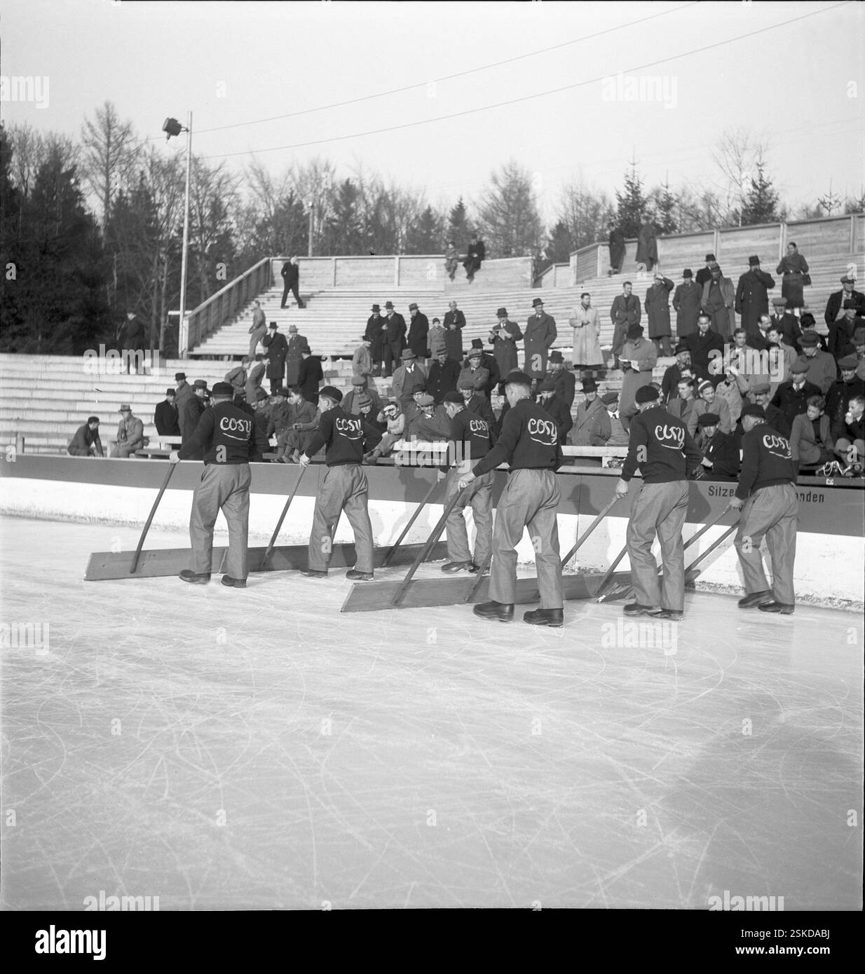 1939 world skating hi-res stock photography and images - Alamy