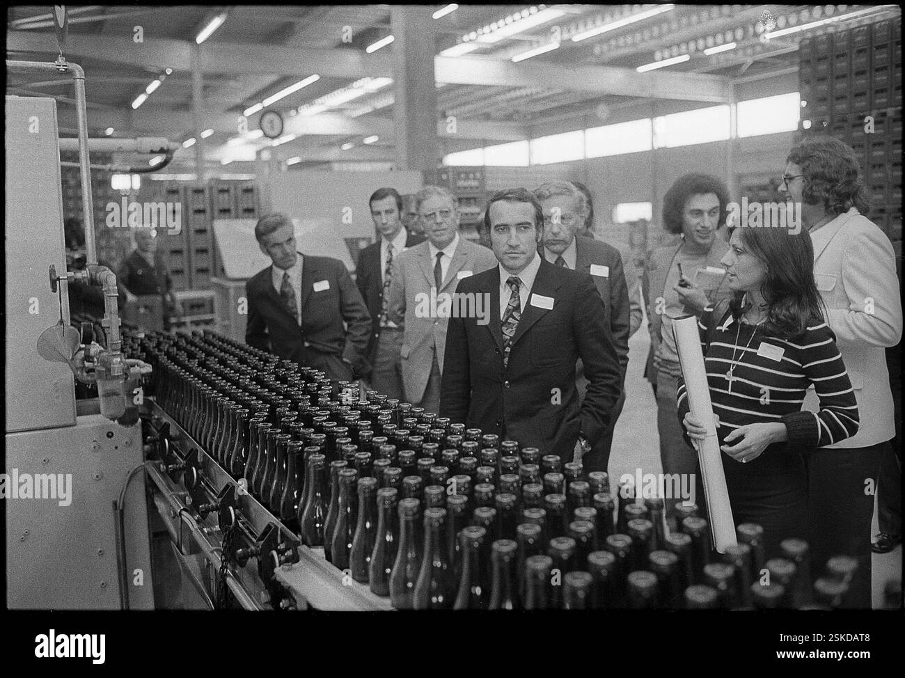 Clay Regazzoni besucht Rivella-Abfüllanlage in Rothrist, 1972#Clay ...