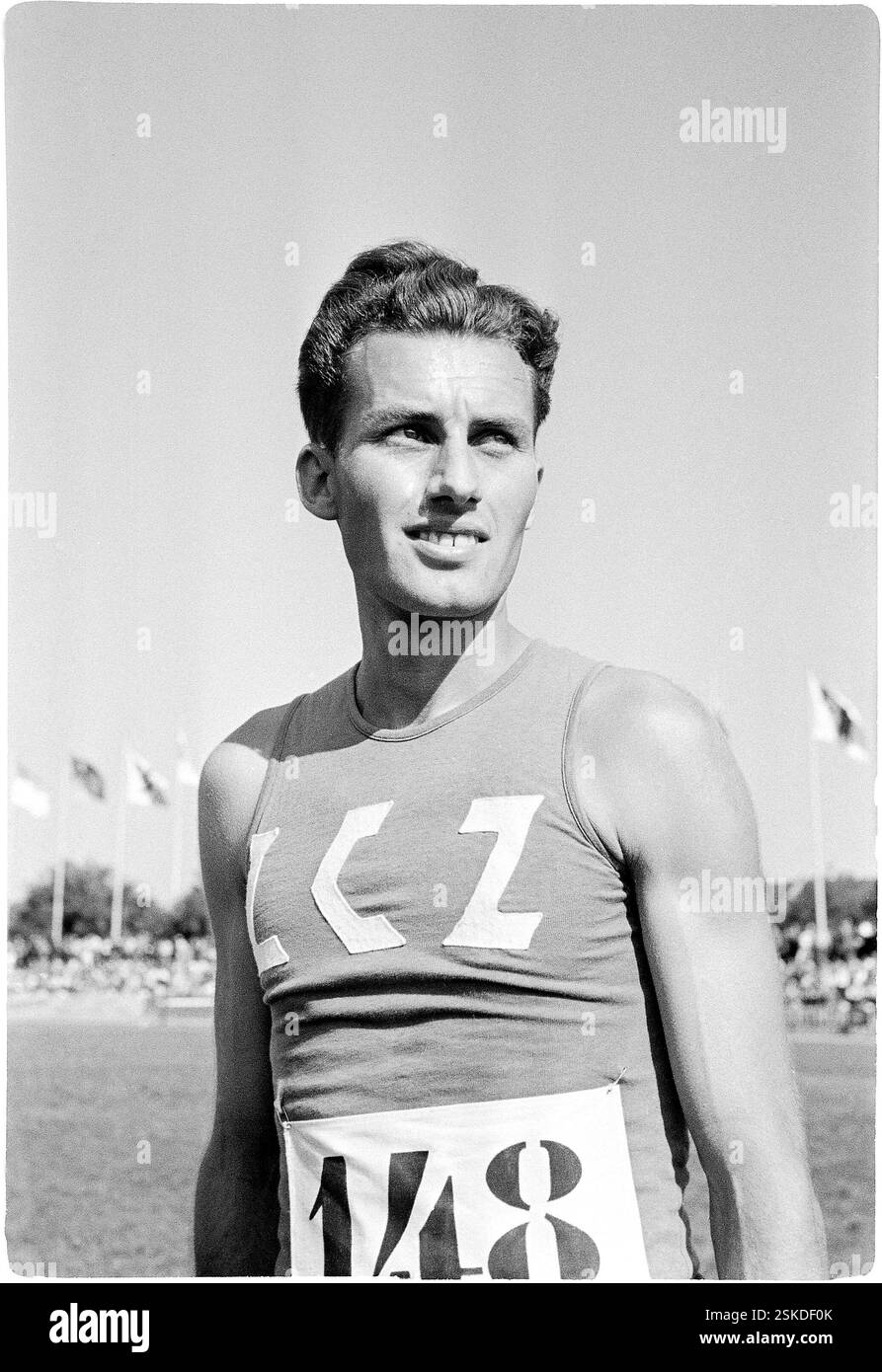 Leichtathlet Theodor Trauffer ca. 1945#Athlete Theodor Trauffer ca ...