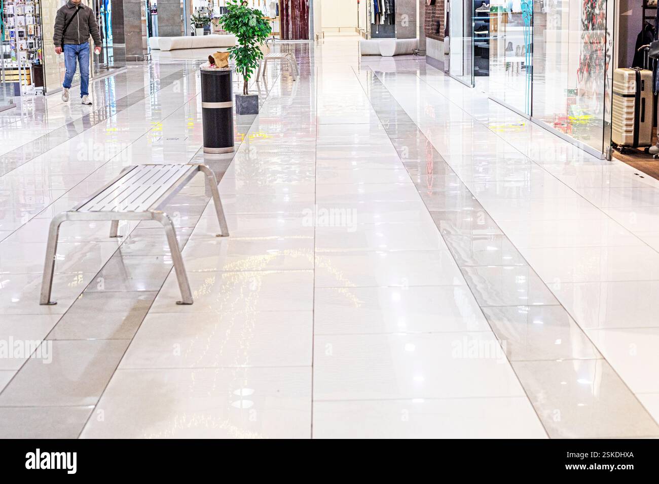 Reflective marble finish hi-res stock photography and images - Alamy