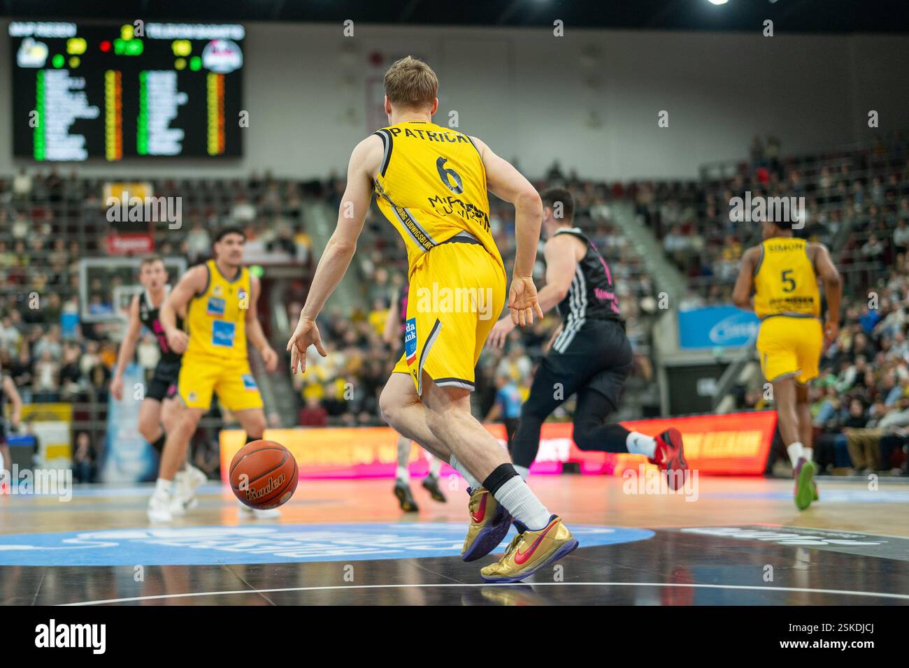 Johannes Patrick (MHP Riesen Ludwigsburg, #06), GER, MHP Riesen ...