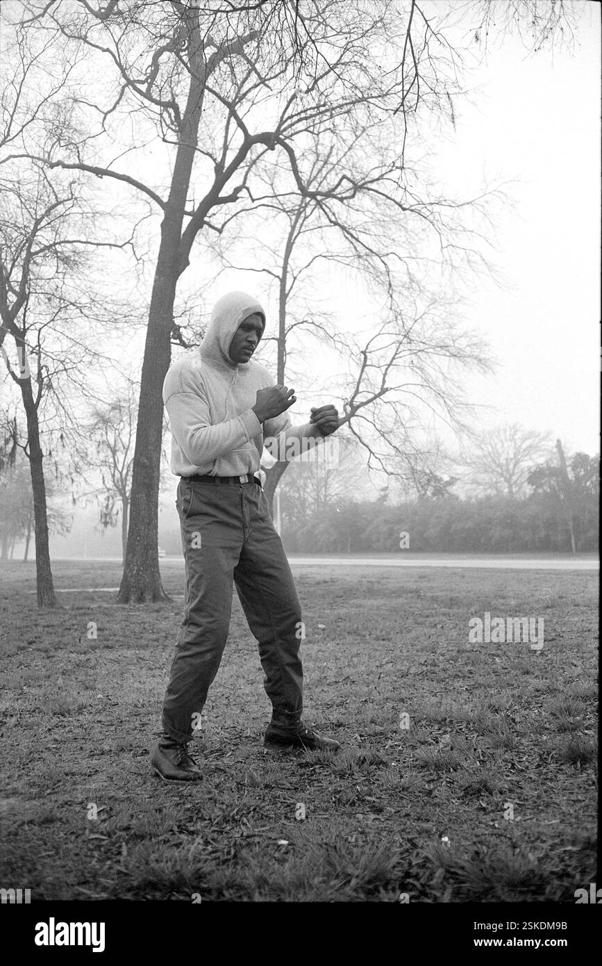 Ernie Terrell, Boxer 1967#Ernie Terrell, fighter 1967- RDB BY DUKAS ...